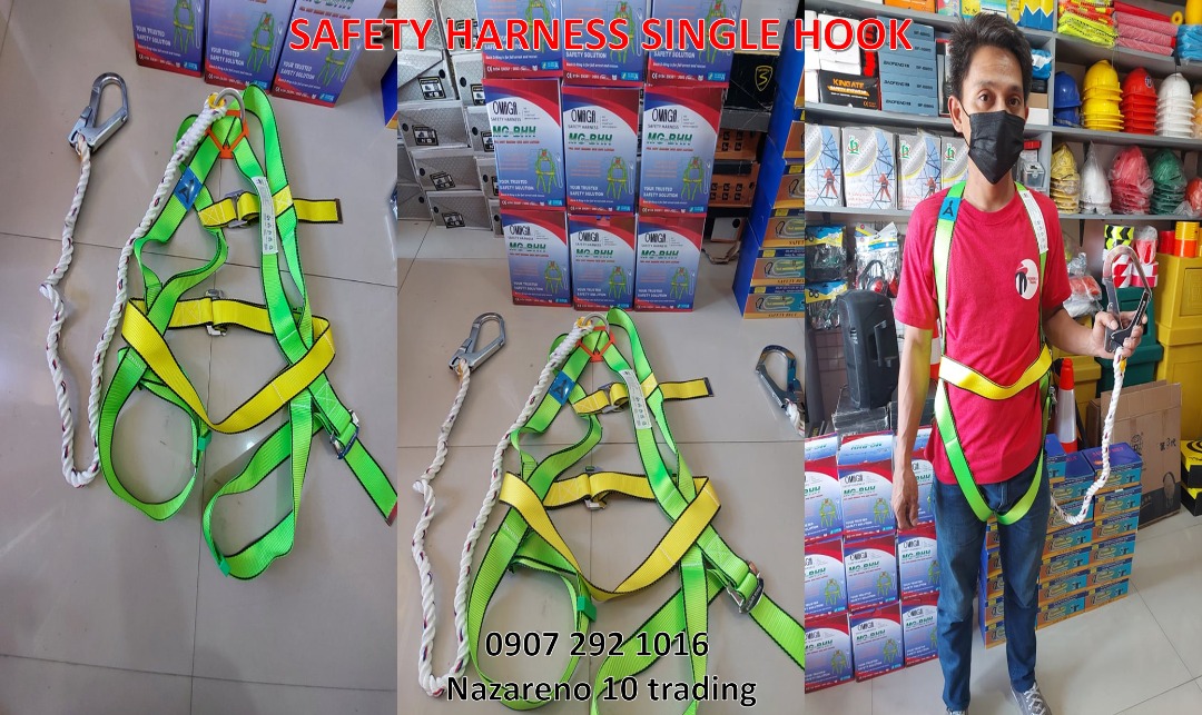 Single hook Safety harness 72, Commercial & Industrial, Construction ...