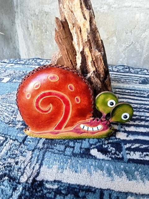 SNAIL COIN OURSE, Women's Fashion, Bags & Wallets, Wallets & Card ...