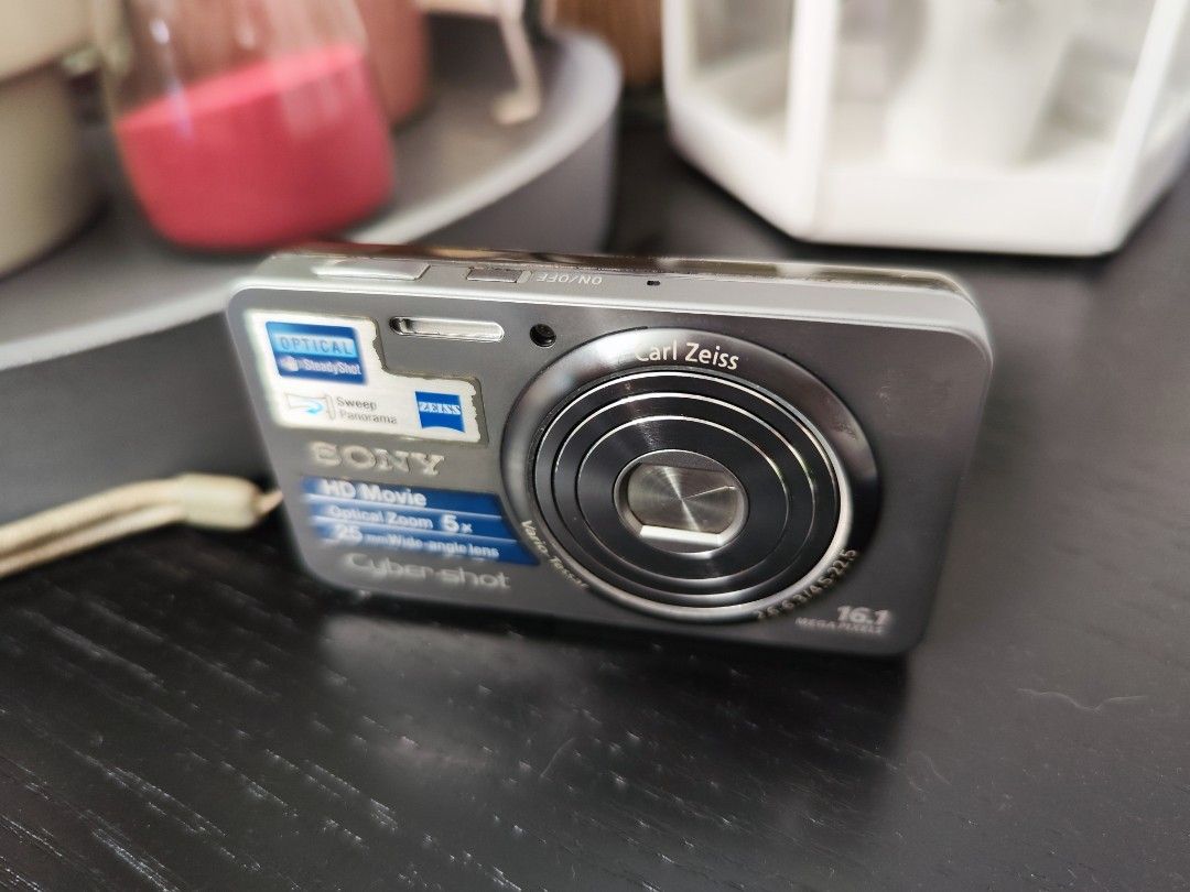 Sony Cybershot DSC-W580 Camera, Photography, Cameras on Carousell