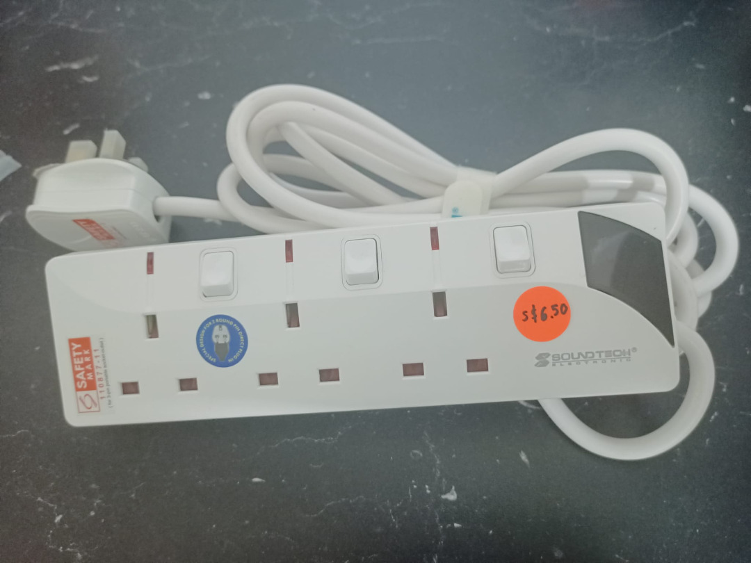 Soundtech 3 Gang Extension sockets 3m, TV & Home Appliances, Electrical ...