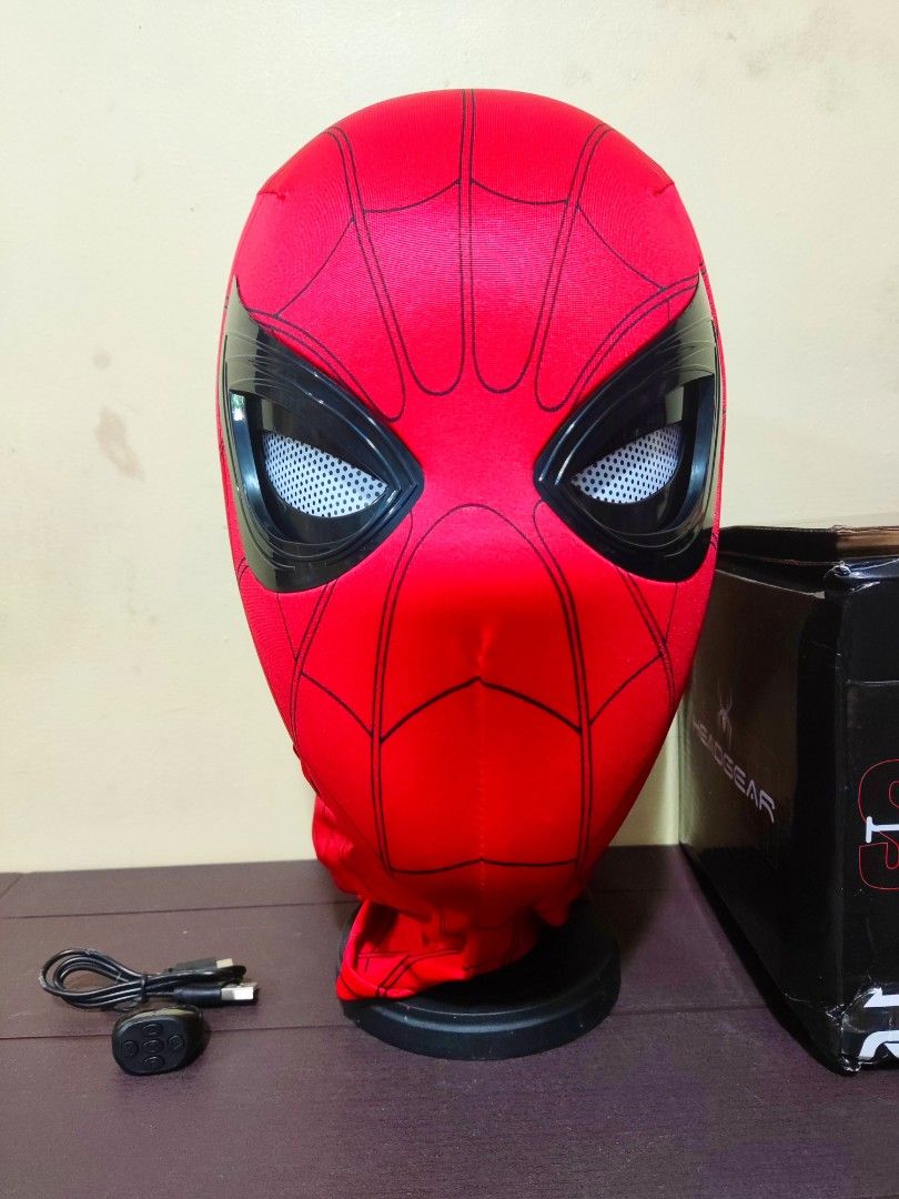 Spiderman Mask Blinking Movable Toy Cosplay Mask With REMOTE CONTROL ...