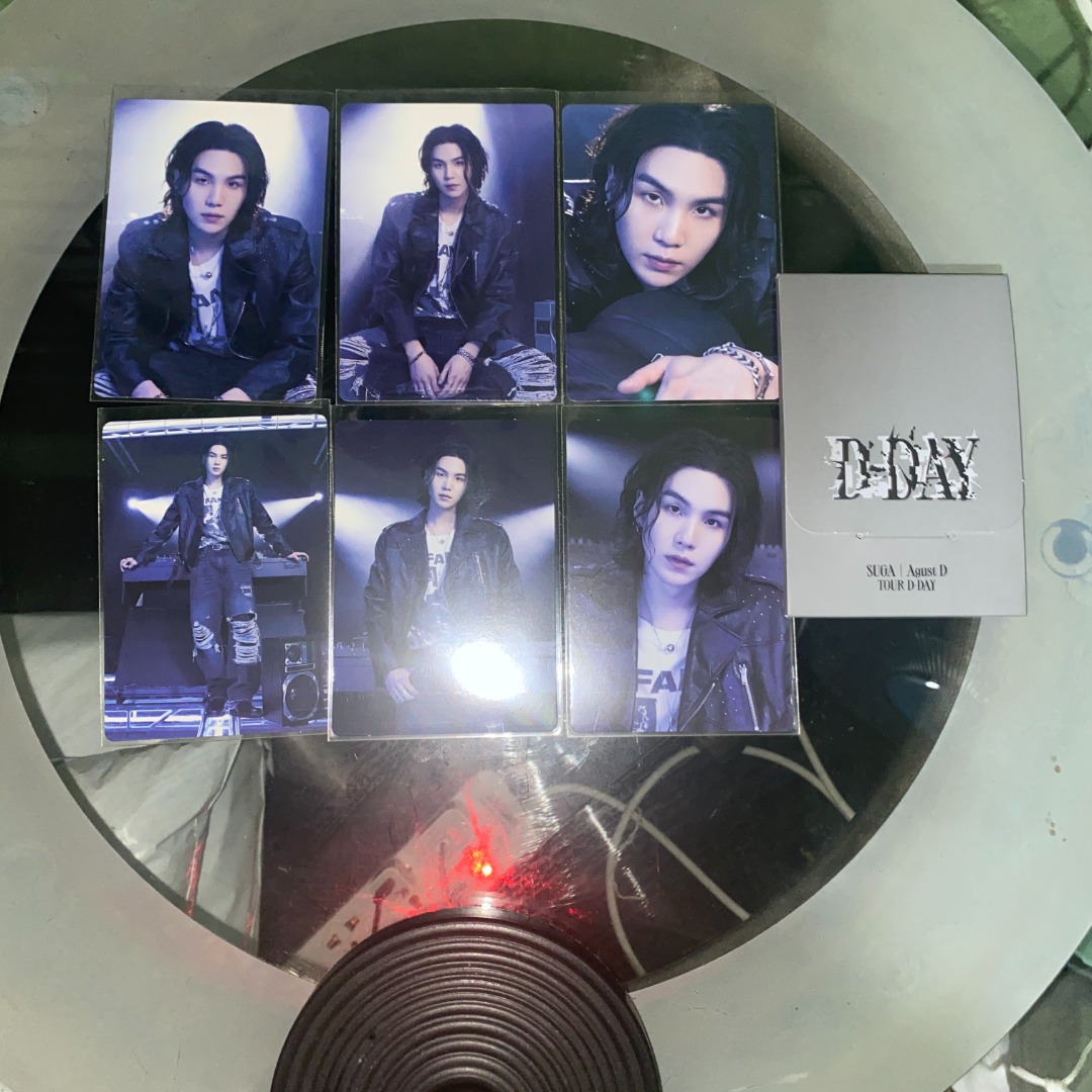 Suga / Agust D Tour D-Day Mini PC set, Hobbies & Toys, Memorabilia ...