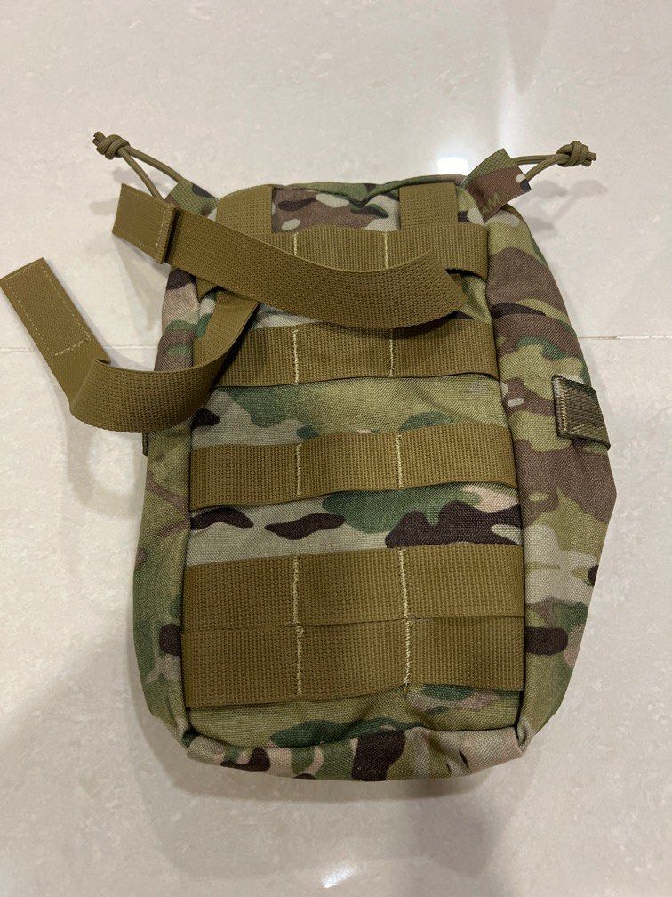 Sunsnow (mystery ranch inspired) rip zip pocket, Men's Fashion, Bags ...