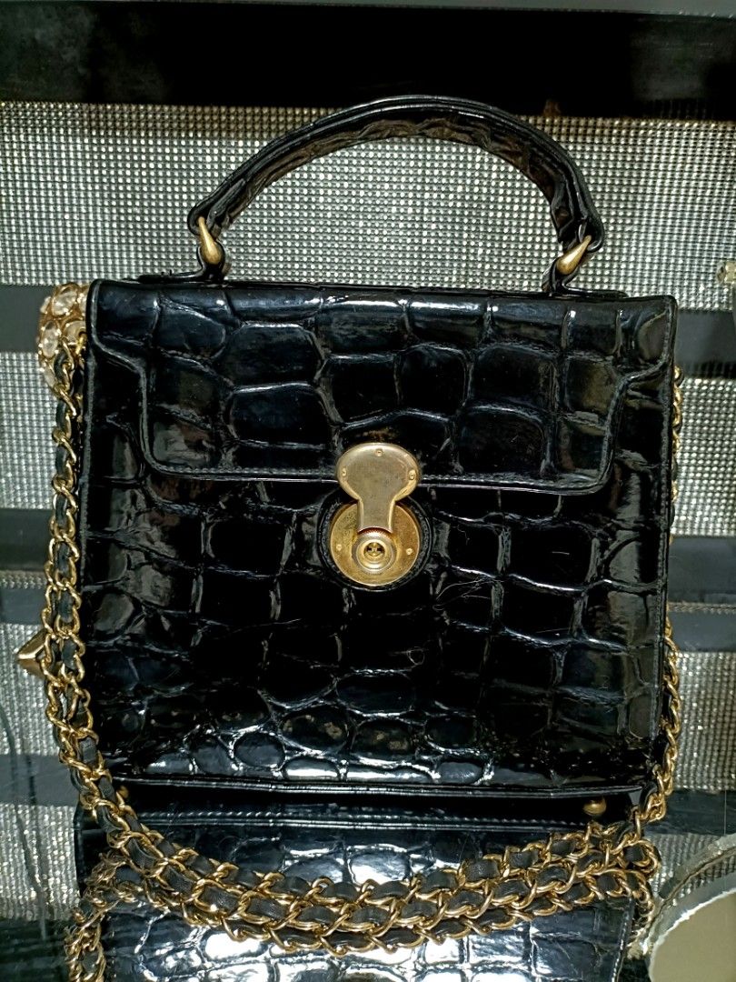 Suzy Smith bag for TRADE SWAP EXCHANGE, Women's Fashion, Bags & Wallets ...