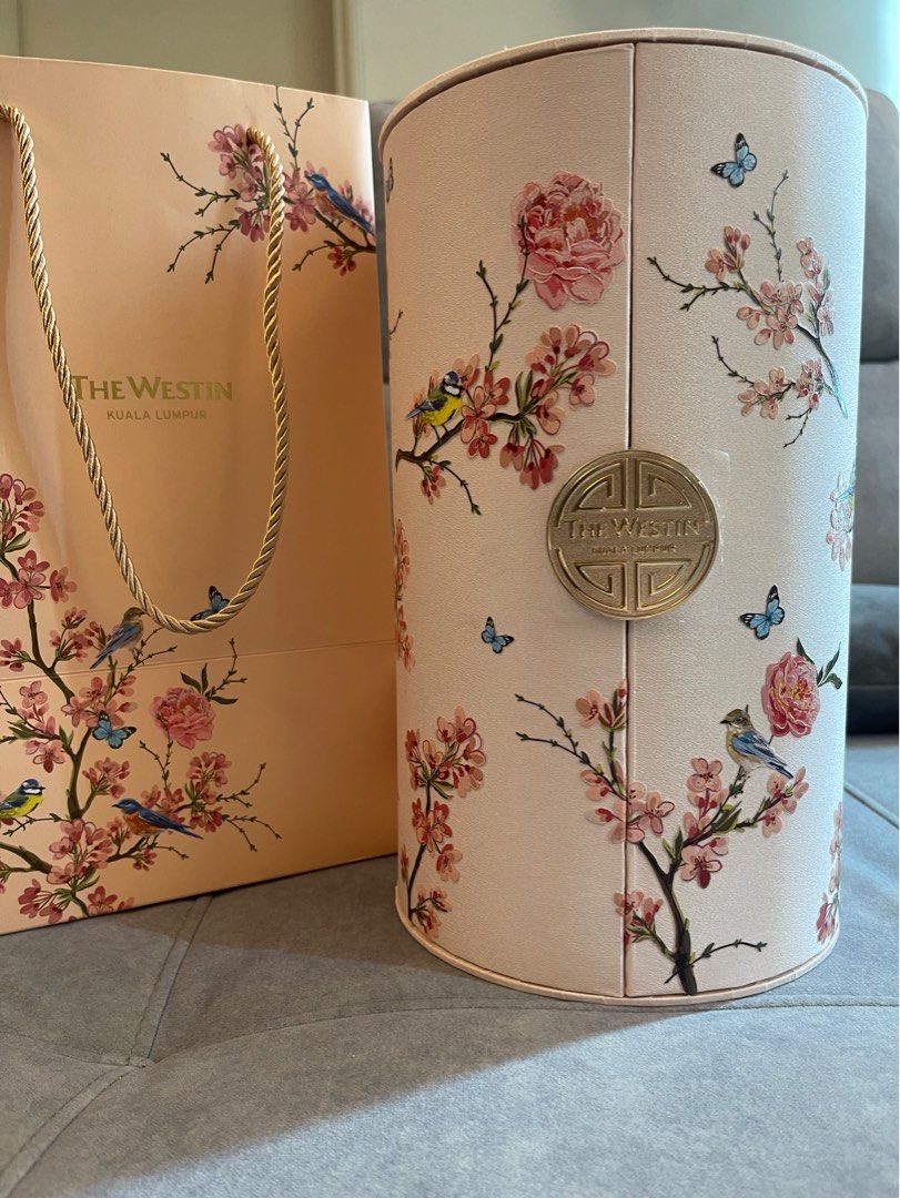 The Westin KL Mooncake Case : Garden of Bloom / Mooncake Storage ...