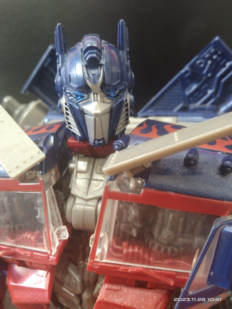 Transformers DOTM KO Striker Optimus Prime, Hobbies & Toys, Toys ...