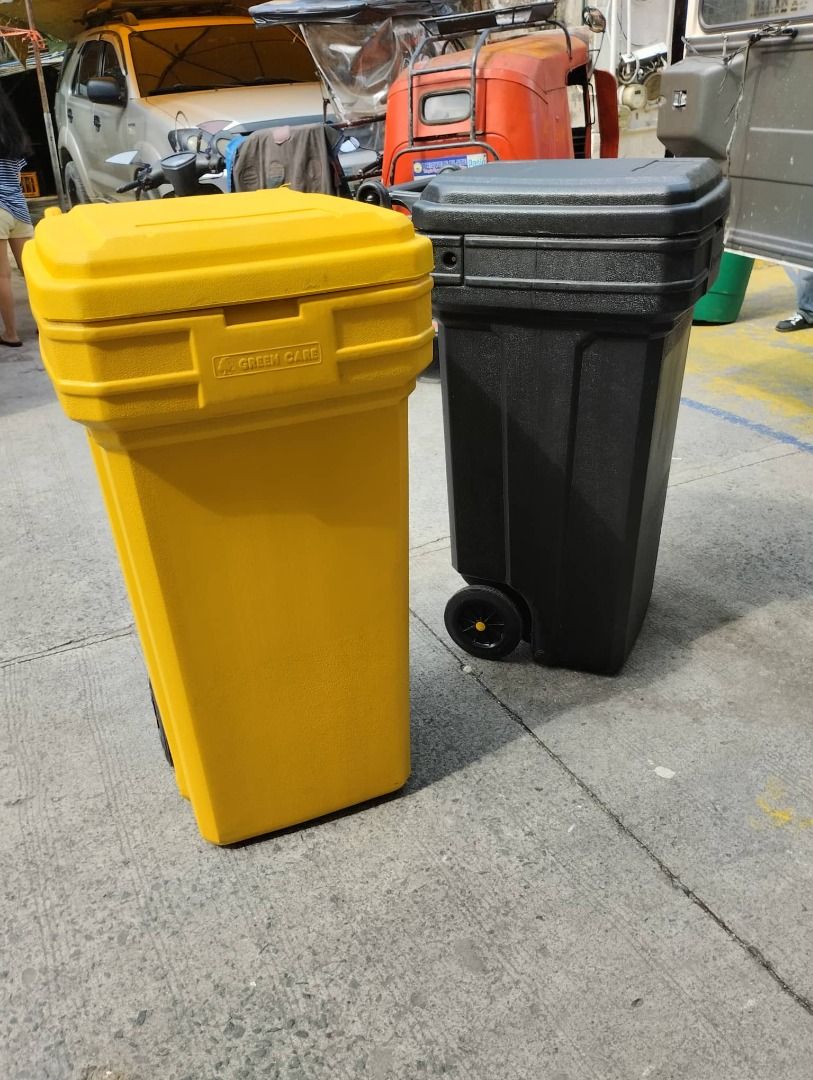 trash bin roller king, Furniture & Home Living, Cleaning & Homecare ...