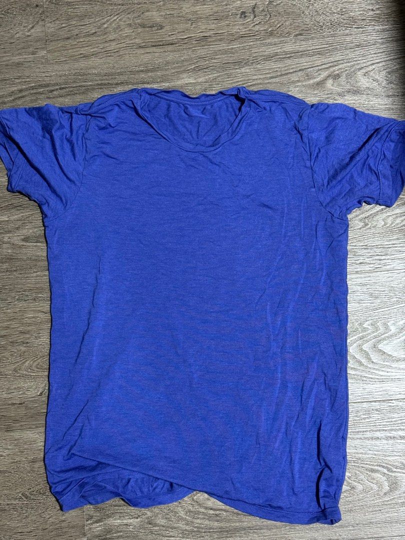 Uniqlo heat tech, Men's Fashion, Activewear on Carousell