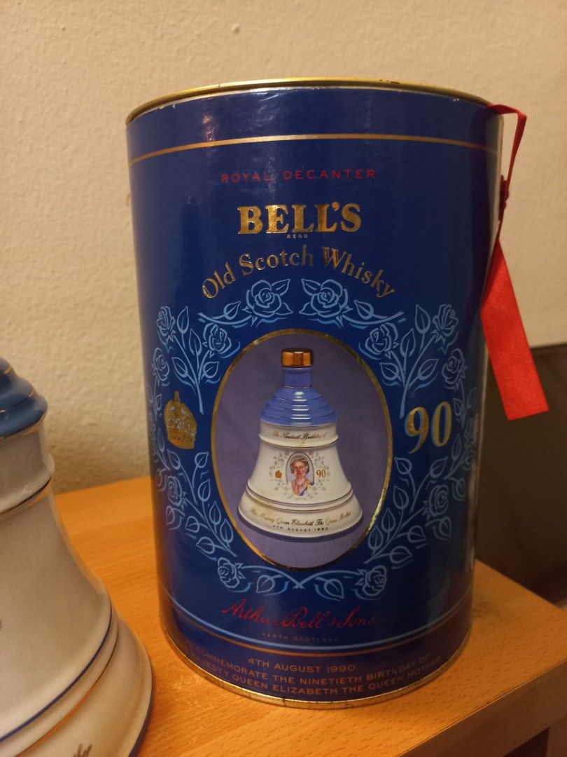 Vintage Bell's Whiskey 90th Birthday Queen Elizabeth Commemorative ...