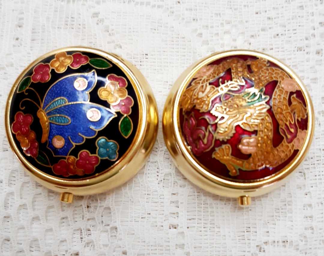Vintage Cloisonne Butterfly and Dragon pill box, Hobbies & Toys ...