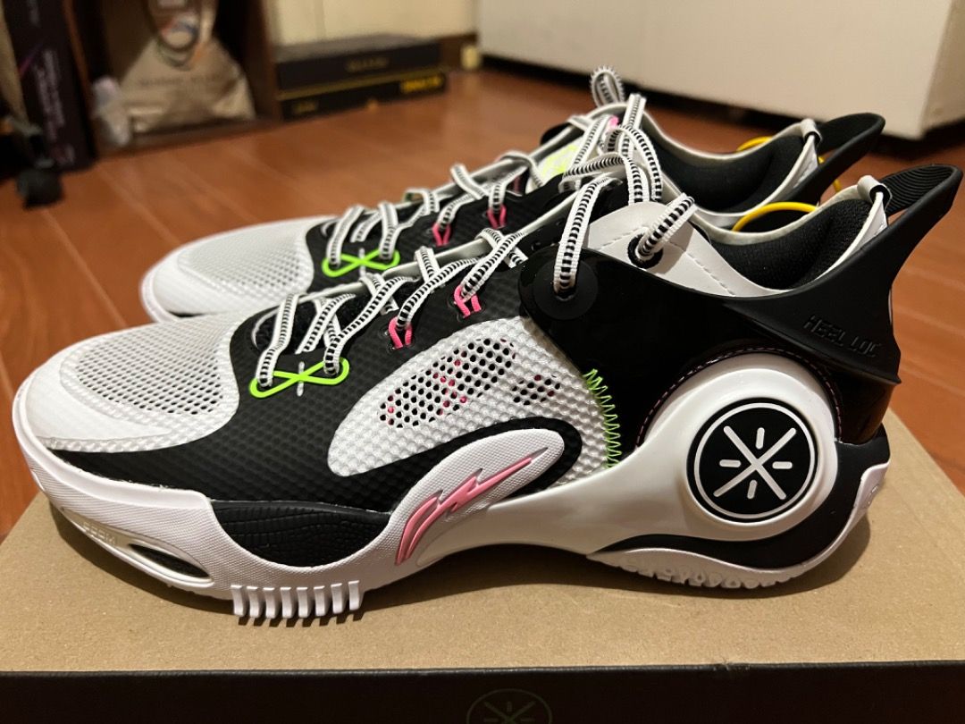 Wade Fission 8 Panda, Men's Fashion, Footwear, Casual Shoes on Carousell