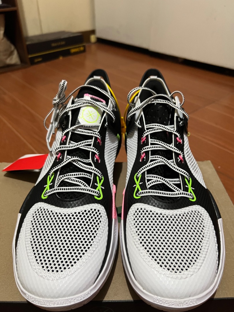 Wade Fission 8 Panda, Men's Fashion, Footwear, Casual Shoes on Carousell