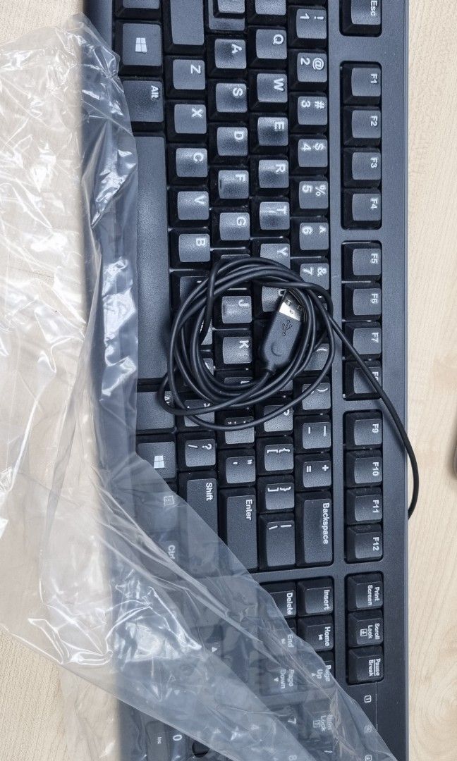 Wire Logitech Keyboard and mouse pack!!, Computers & Tech, Parts ...