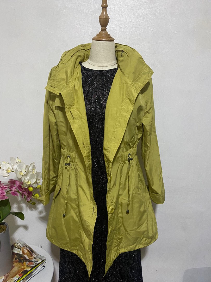 Yello Wind Breaker Jacket, Women's Fashion, Coats, Jackets and ...