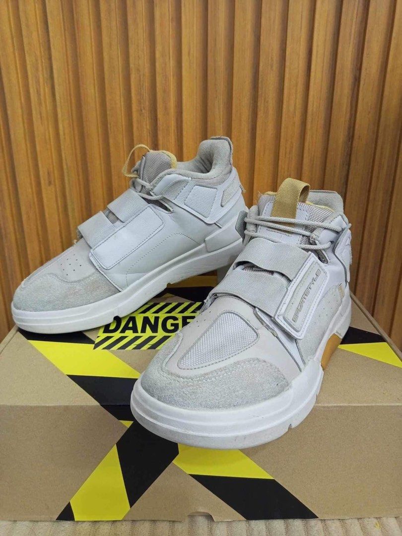 Anta Shoes, Men's Fashion, Footwear, Sneakers on Carousell