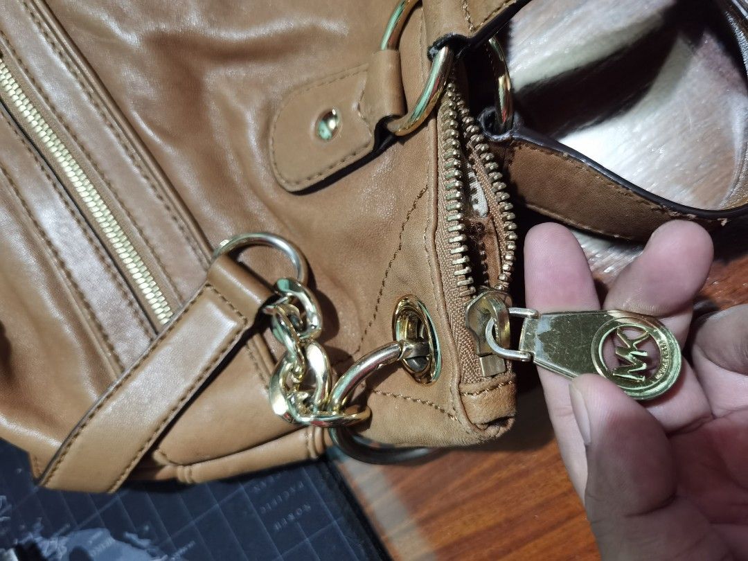 Authentic Michael Kors 2 way bag (MK Bag), Luxury, Bags & Wallets on ...
