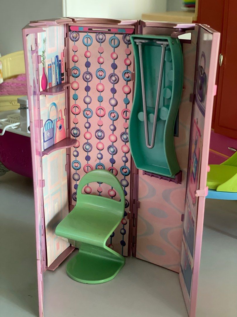 Barbie Study looker, Toys & Collectibles, Mainan di Carousell