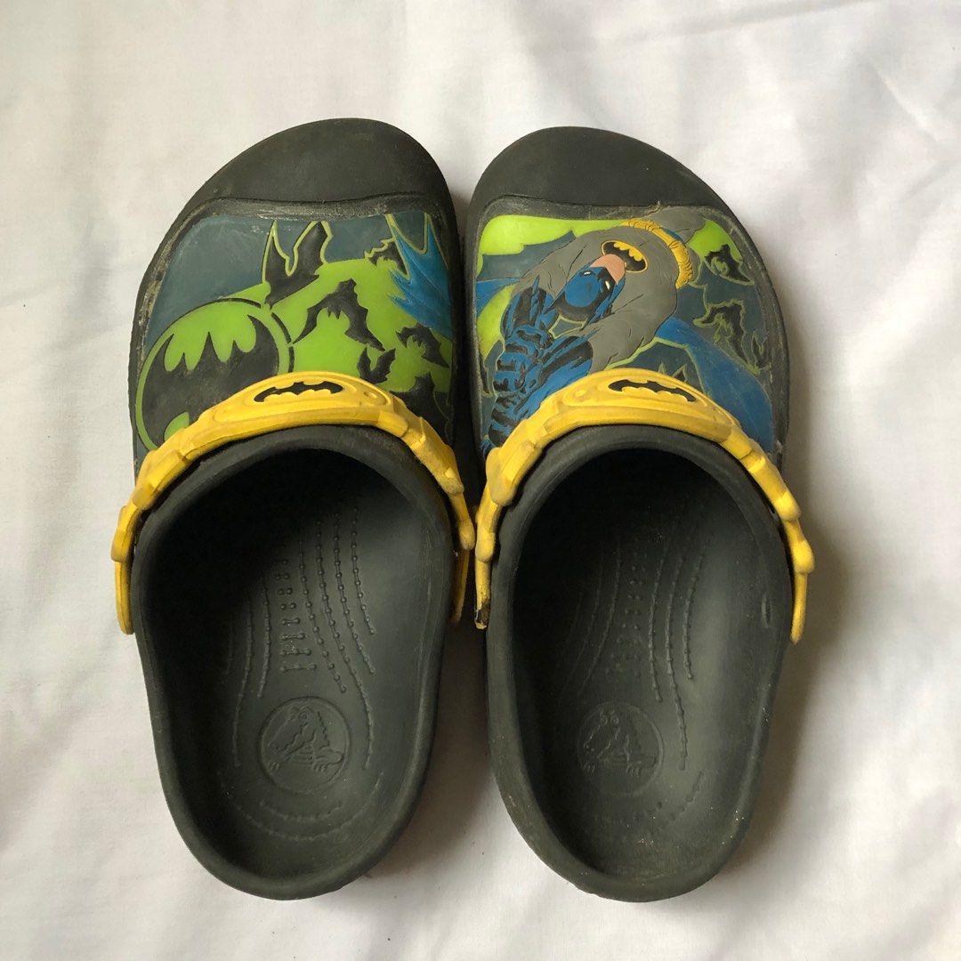Batman Crocs, Babies & Kids, Babies & Kids Fashion on Carousell