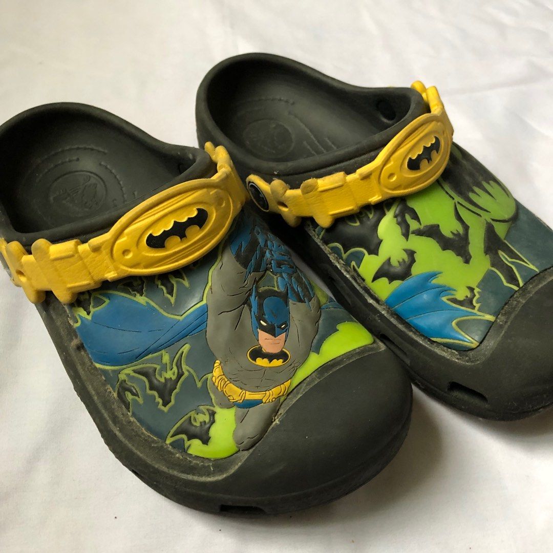 Batman Crocs, Babies & Kids, Babies & Kids Fashion on Carousell