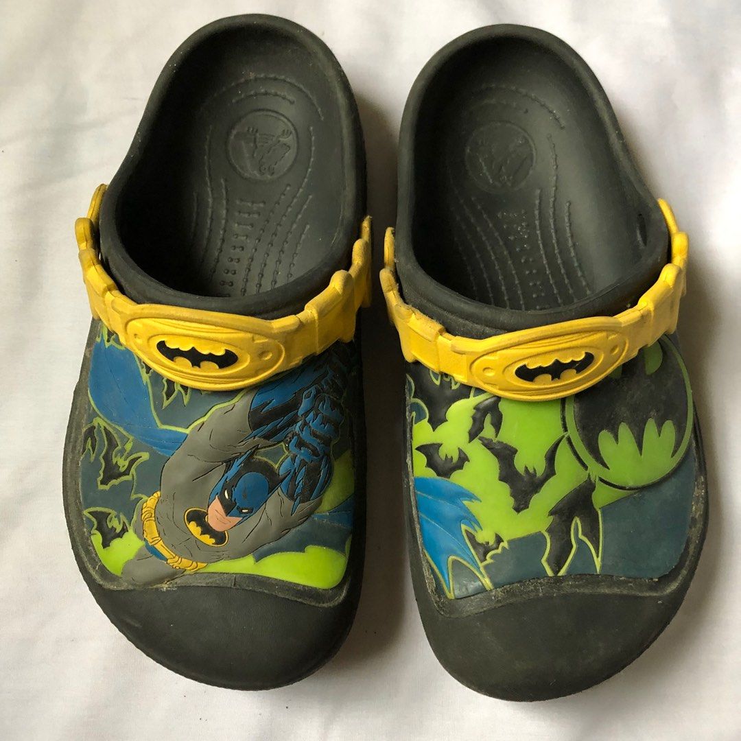 Batman Crocs, Babies & Kids, Babies & Kids Fashion on Carousell