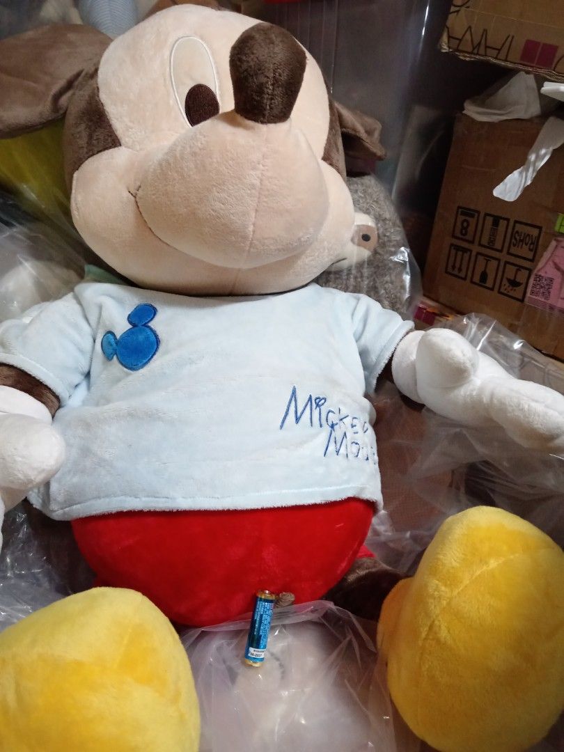 Big Jumbo mickey mouse Disney collectible stuffed toy plush, Hobbies ...