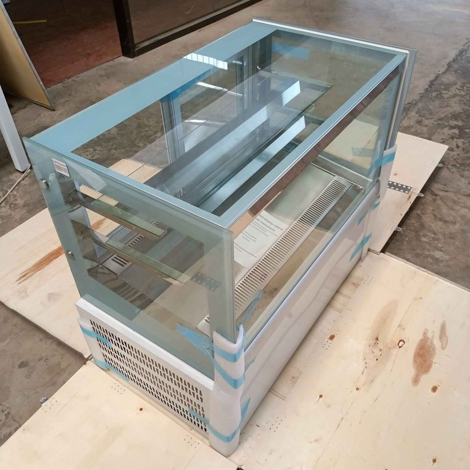 BOX COUNTER TOP CAKE CHILLER DISPLAY SHOWCASE EP-60, TV & Home ...