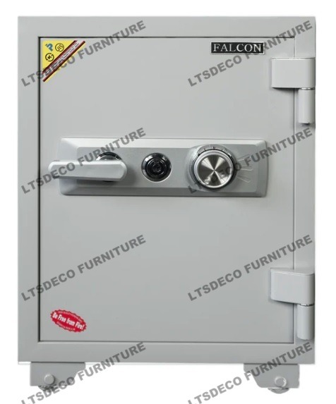 BRAND NEW VAULT OFFICE FURITURE AND PARTITION, Furniture & Home Living ...