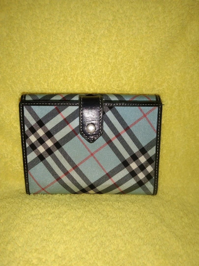 Burrberry Blue Label Trifold Wallet, Women's Fashion, Bags & Wallets ...