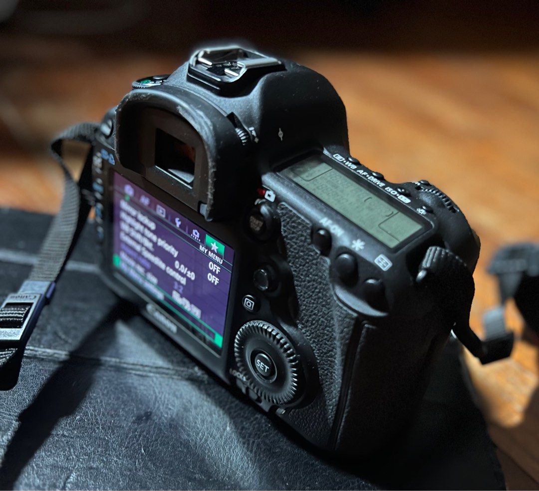 CANON 5D MARK III (LOW SHUTTER COUNT), Photography, Cameras on Carousell