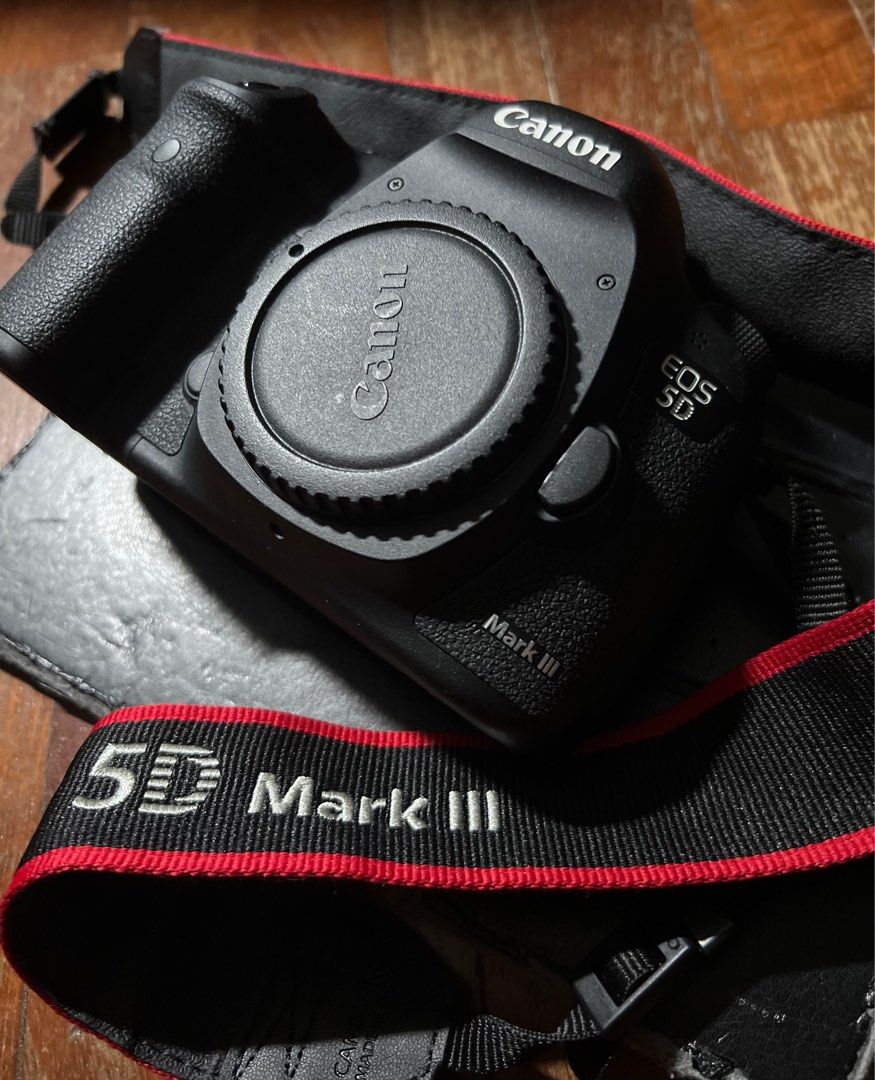 CANON 5D MARK III (LOW SHUTTER COUNT), Photography, Cameras on Carousell
