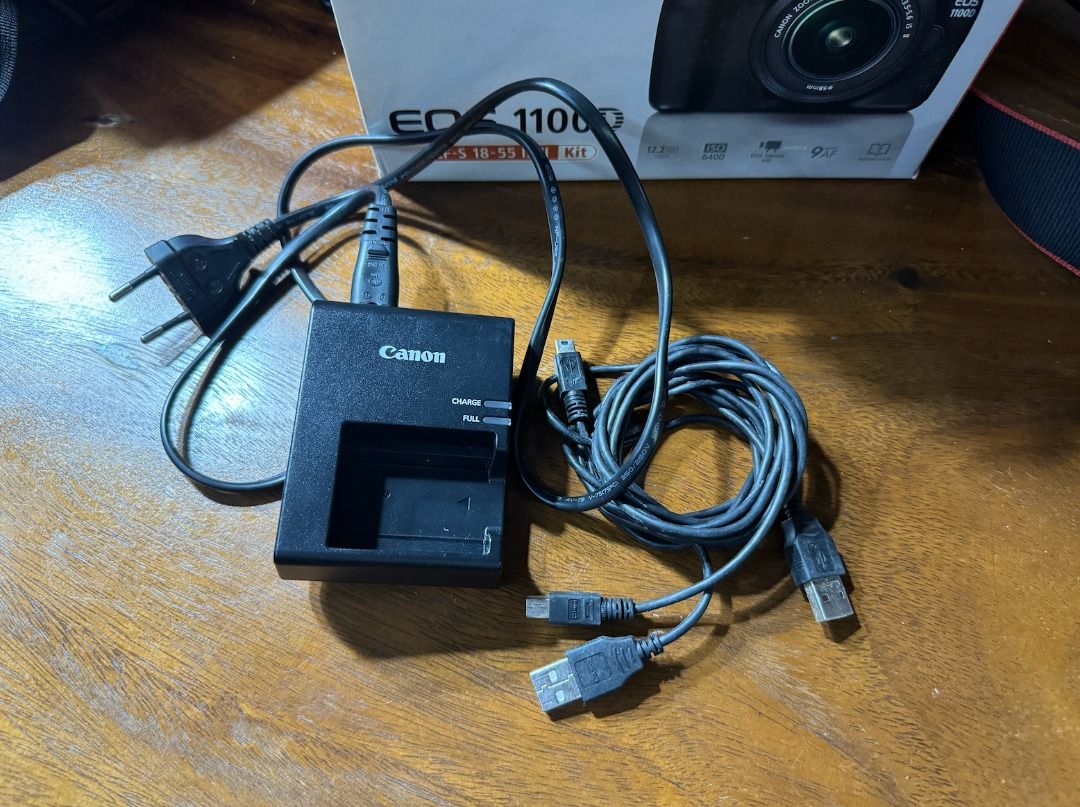 Canon DSLR EOS 1100D (Complete Set w/ Charger, Strap, Bag, Connectors ...