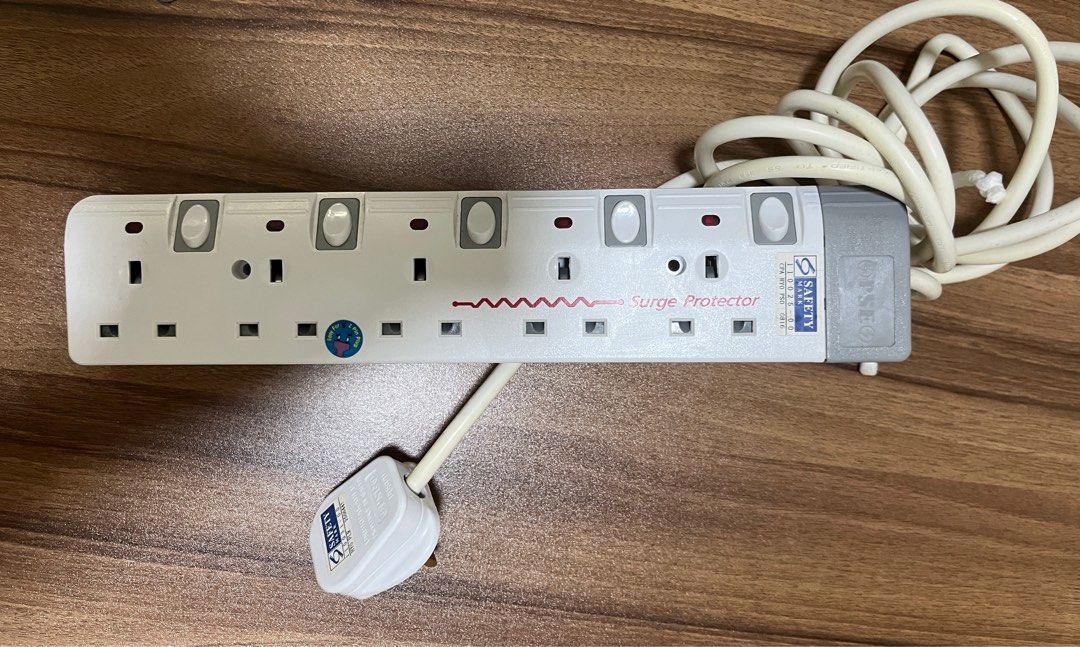 2.5m Extension Cord with 5 Sockets @$12, TV & Home Appliances ...