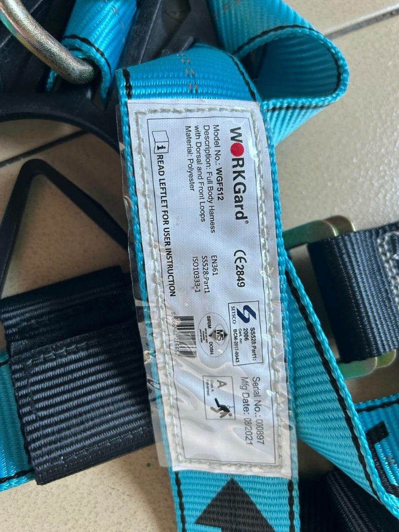 Full Body Harness, Sports Equipment, Hiking & Camping on Carousell