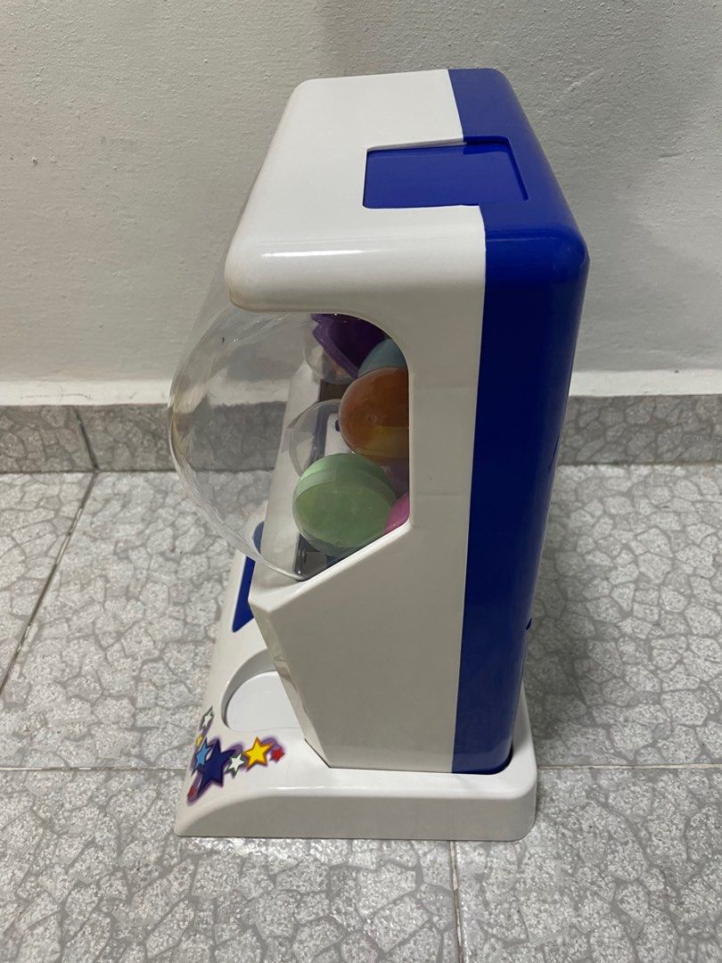 Gachapon Capsule Ball Machine, Hobbies & Toys, Toys & Games on Carousell