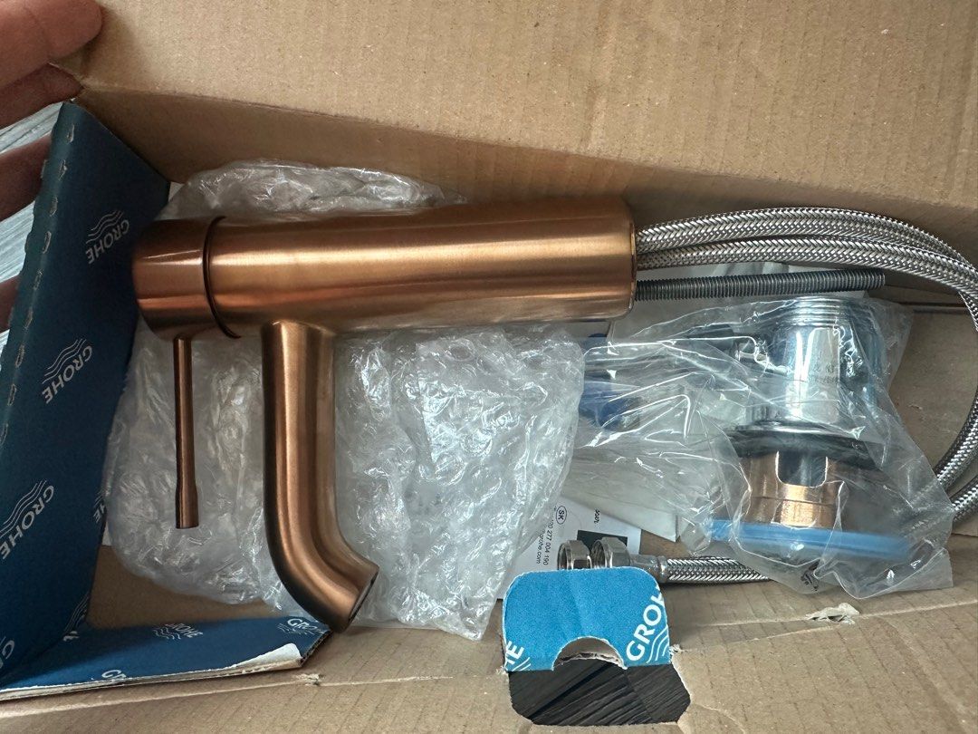 Grohe essence single level basin mixer 水龍頭, 傢俬＆家居, 浴室、廚房用品配件 - Carousell