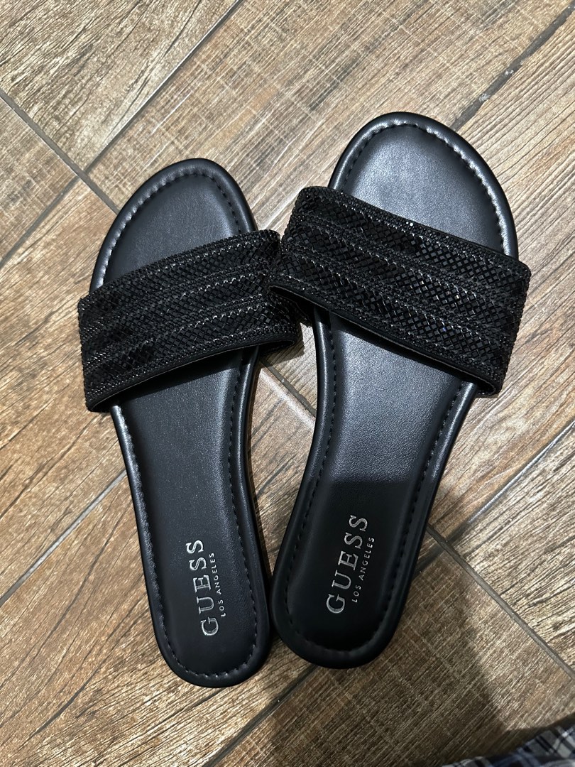 Guess slides, Women's Fashion, Footwear, Flats & Sandals on Carousell