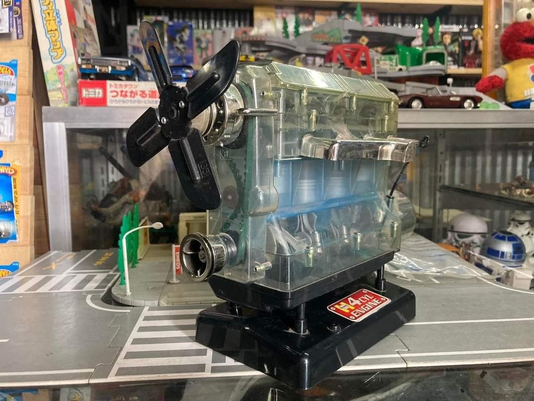 Haynes 4 Cylinder working engine model, Hobbies & Toys, Memorabilia ...