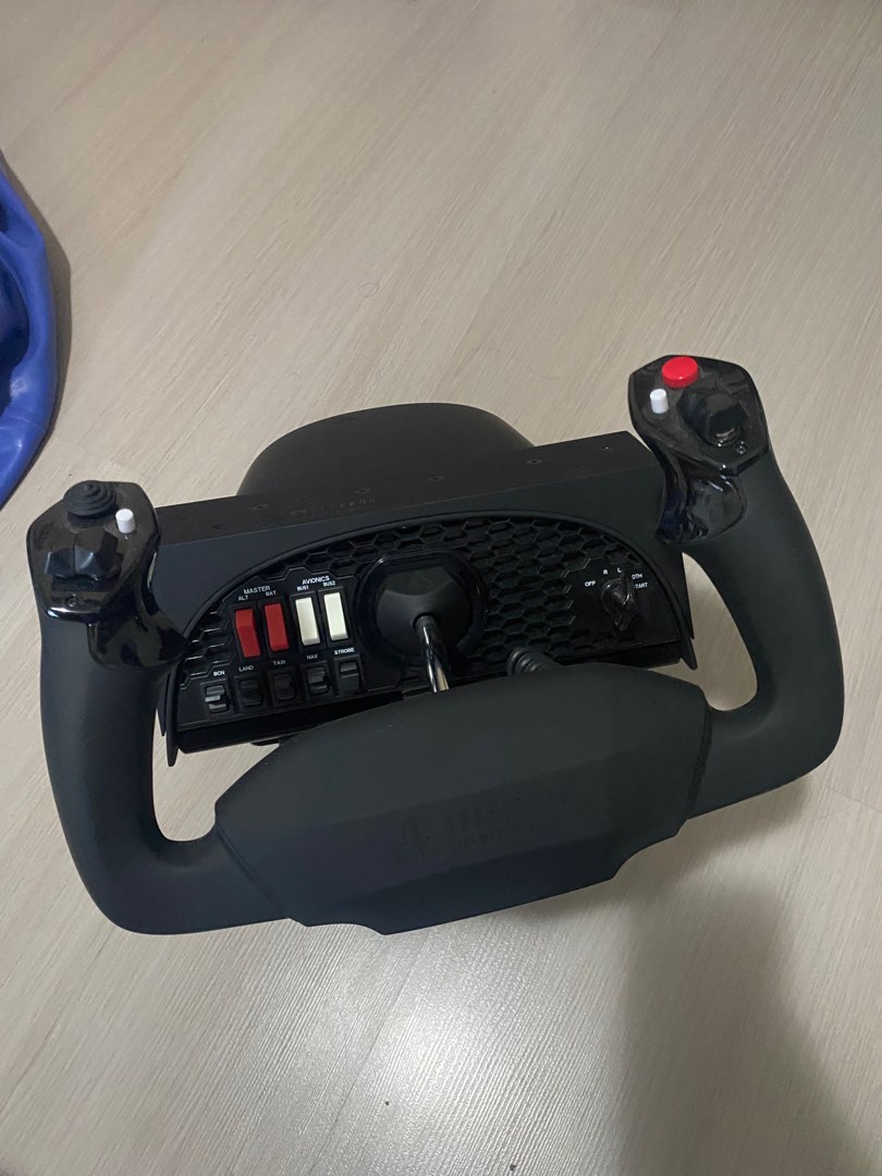 Honeycomb Simulator/ HONEYCOMB ALPHA FLIGHT CONTROLS YOKE AND SWITCH ...