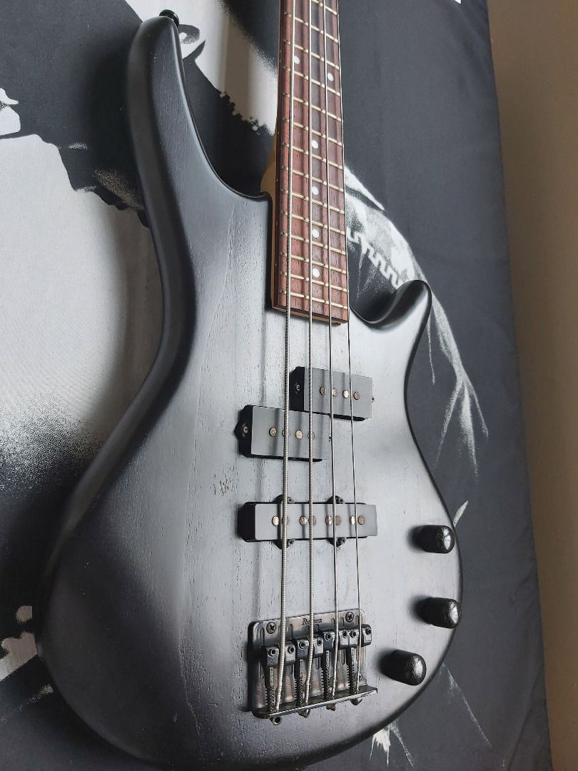 Ibanez Short Scale Bass Guitar Gsrm20 Black New Strings Set Gig Bag Hobbies And Toys Music