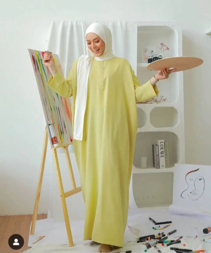Inhanna Yusra Kaftan M, Women's Fashion, Muslimah Fashion, Kaftans ...