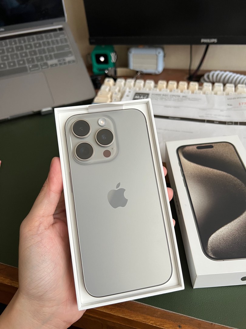 iPhone 15 Pro 256GB Natural Titanium Complete Package, Mobile Phones ...