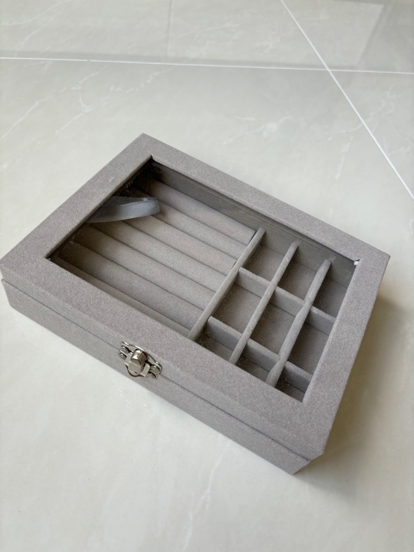 BN Grey Jewellery Box, Women's Fashion, Jewelry & Organisers, Accessory ...