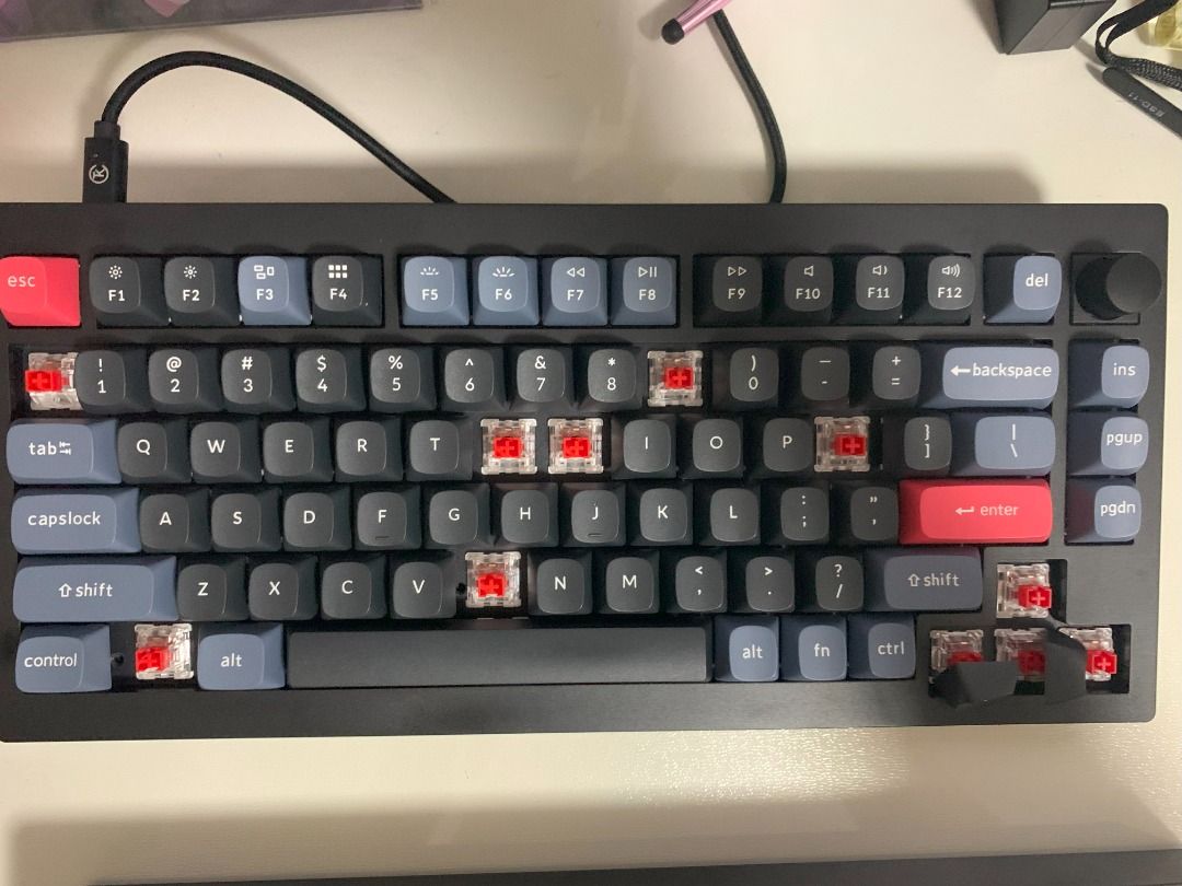Keychron V1, Black Casing, Red Gateron Pro (Liner) RGB with knob ...