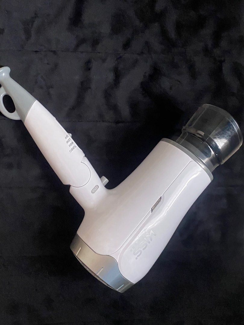 KISS Hair Blower, Women's Fashion, Watches & Accessories, Hair ...