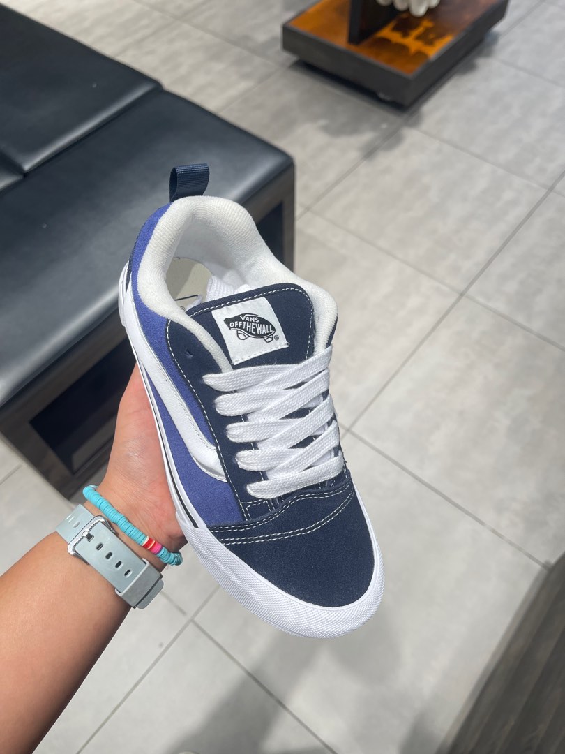 Knu Skool Navy/White, Men's Fashion, Footwear, Sneakers on Carousell