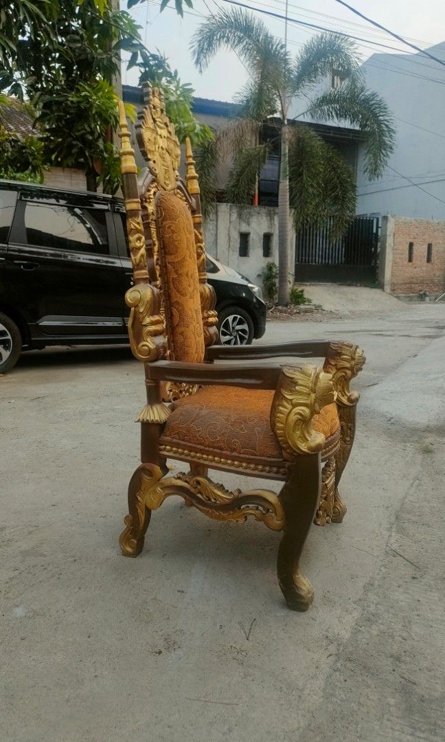 Kursi Raja Ukuran Jumbo, Antik, Furnitur di Carousell