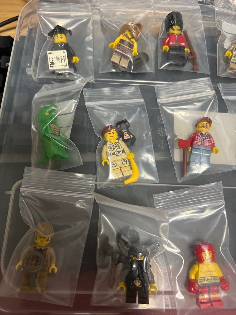 Lego Series 5 Full Set of 16 Minifigures Collectibles 8805 Gladiator ...