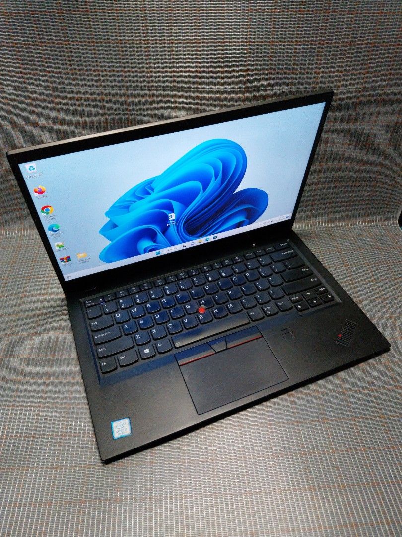 Lenovo X1 Carbon lightly used laptop for salt at very reasonable price ...