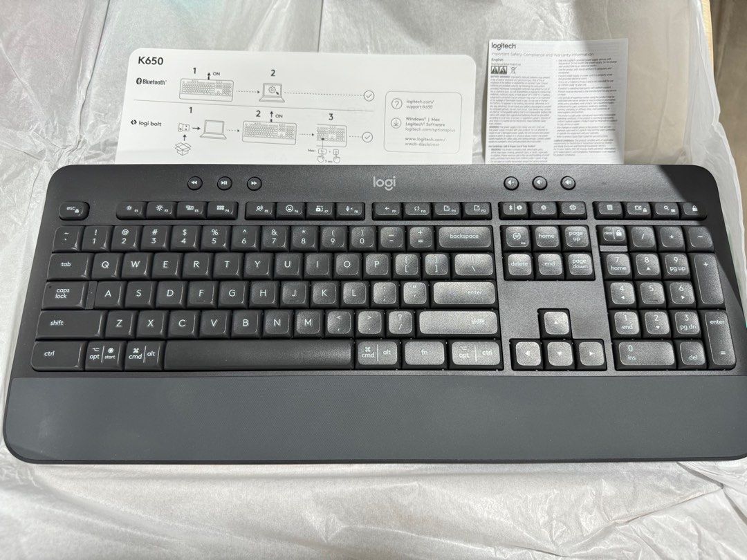 Logitech signature K650 keyboard, Computers & Tech, Parts & Accessories ...
