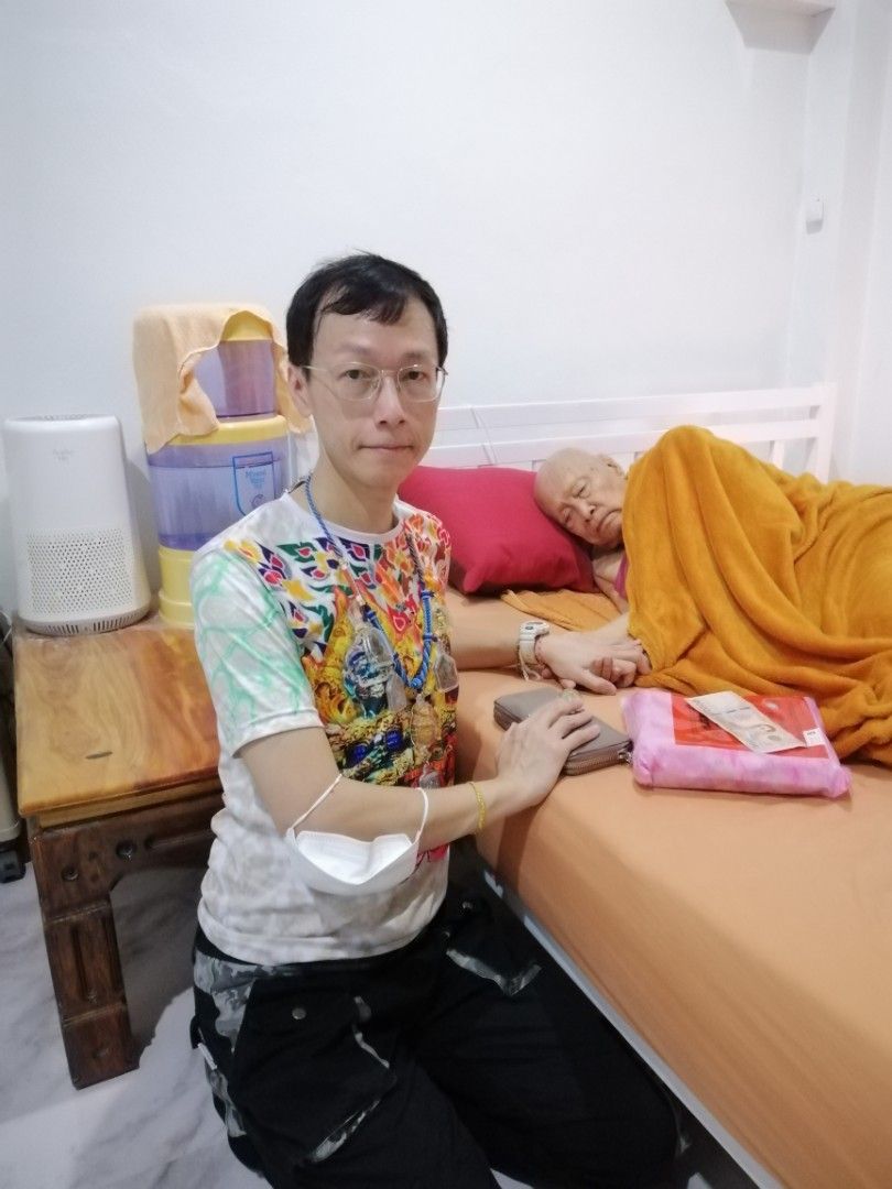 LP Thongdam Thongdum Phra Maha Setthi Gao Na Bucha Nawakot 9 inch lap size 11kg, Hobbies & Toys ...